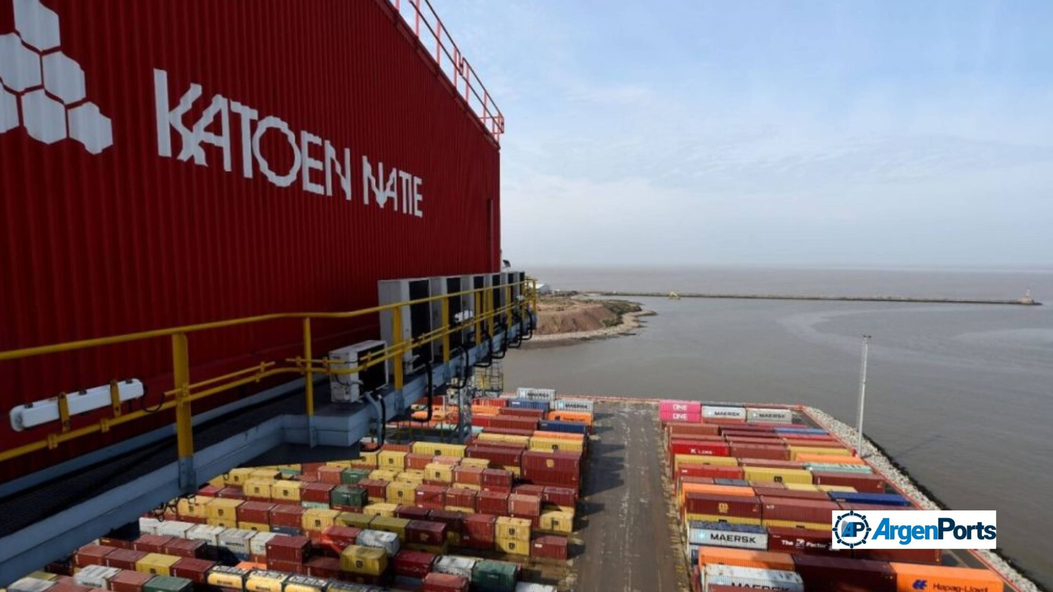 Crisis sin precedentes en el Puerto de Montevideo: parálisis operativa ...