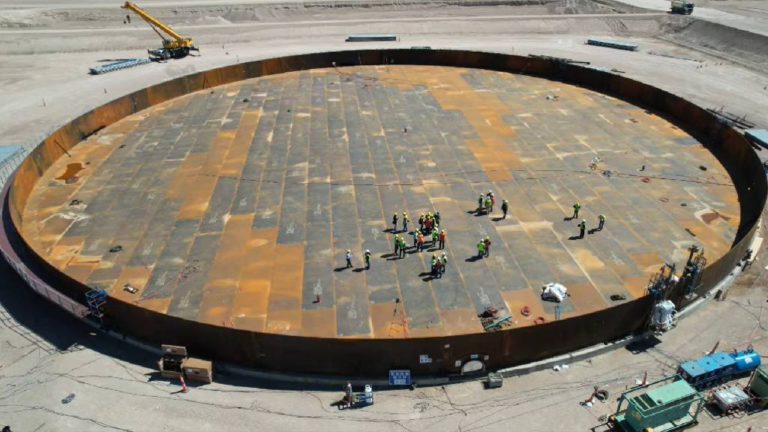 En imágenes: así avanza la playa de tanques de la terminal petrolera ...